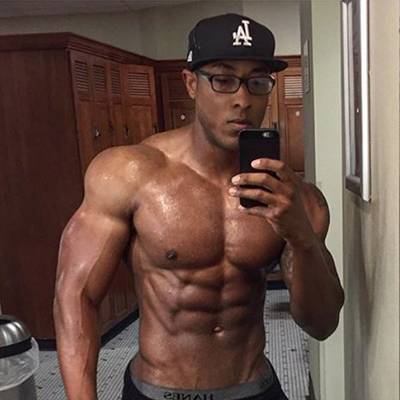 LOVELL BROWN, IFBB Pro Athlete, 2017 NPC USA Men's Physique Champion (Class G) at BigBodies.com